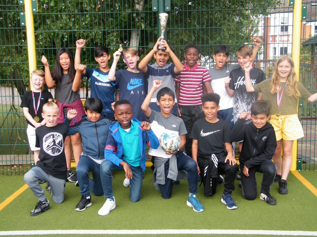 Sherington Football Team - Sherington Primary School
